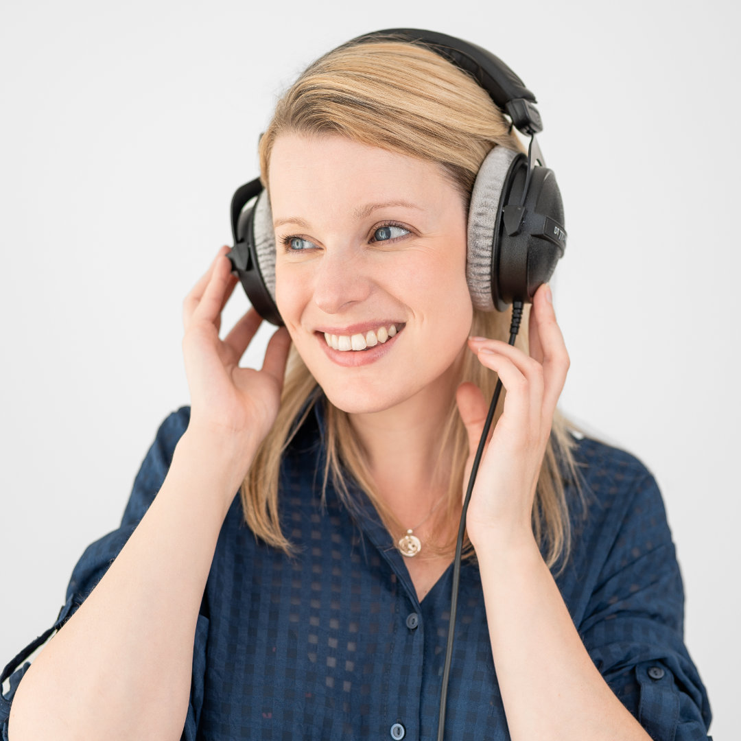 Anna Lawrence on VoicesUK® - Audition & hire this British voiceover ...